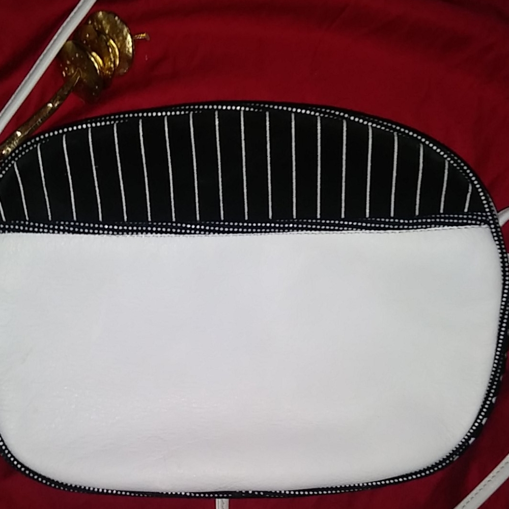 Authentic Vintage 70' Susan Gail Leather Purse - Gem